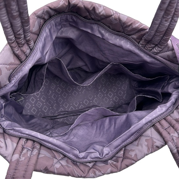 Vera Bradley | Bags | Vera Bradley Ultralight Small Vera Tote Bag ...